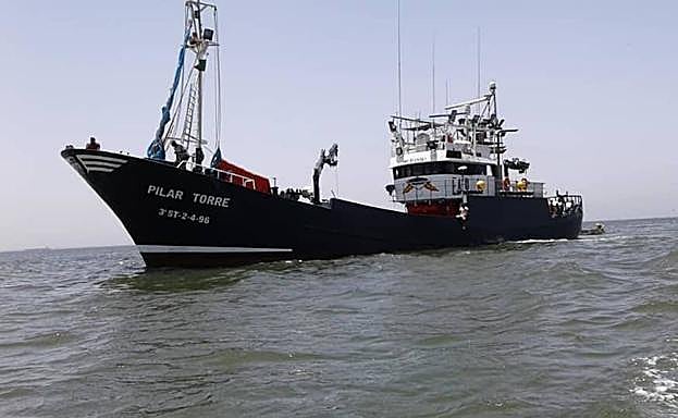 Ocho pesqueros vascos llevan nueve meses sin poder faenar en Senegal | El Diario Vasco